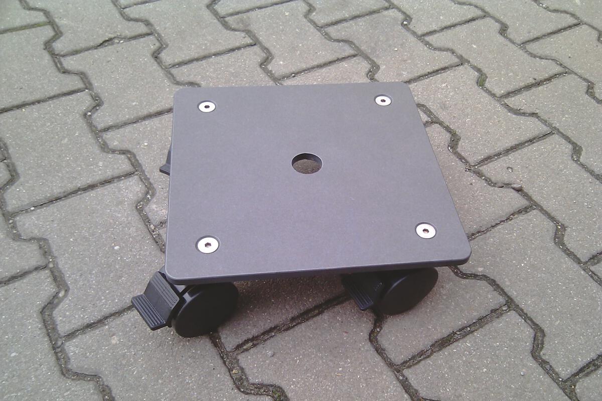 Outdoor Pflanzenroller aus HPL | Maßgefertigte Pflanztröge
